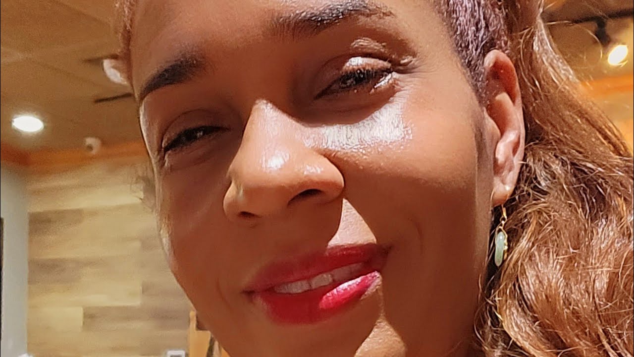 Smoke Out Queen is live! 1st live! Hey y'all my Smoke Friends 🤩 - YouTube