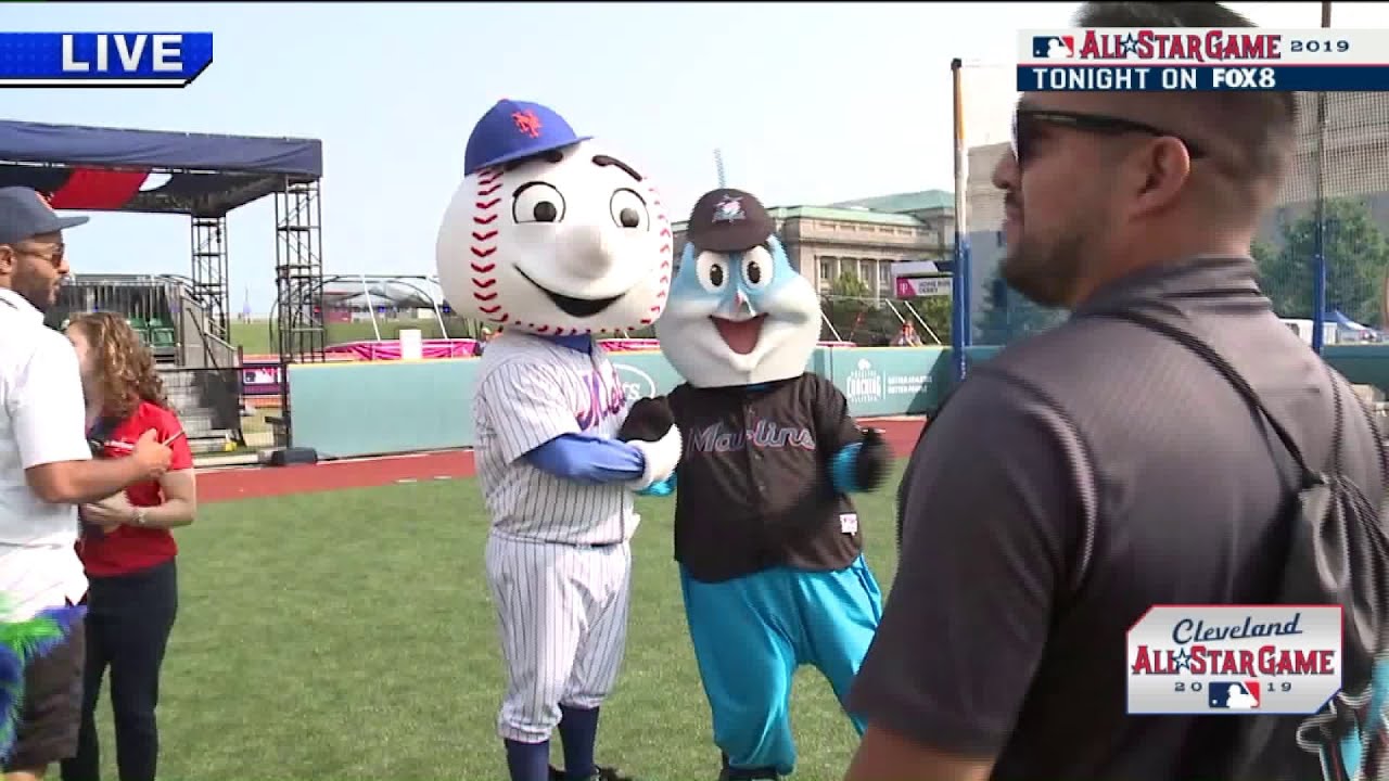 MLB mascots swarm Play Ball Park - YouTube
