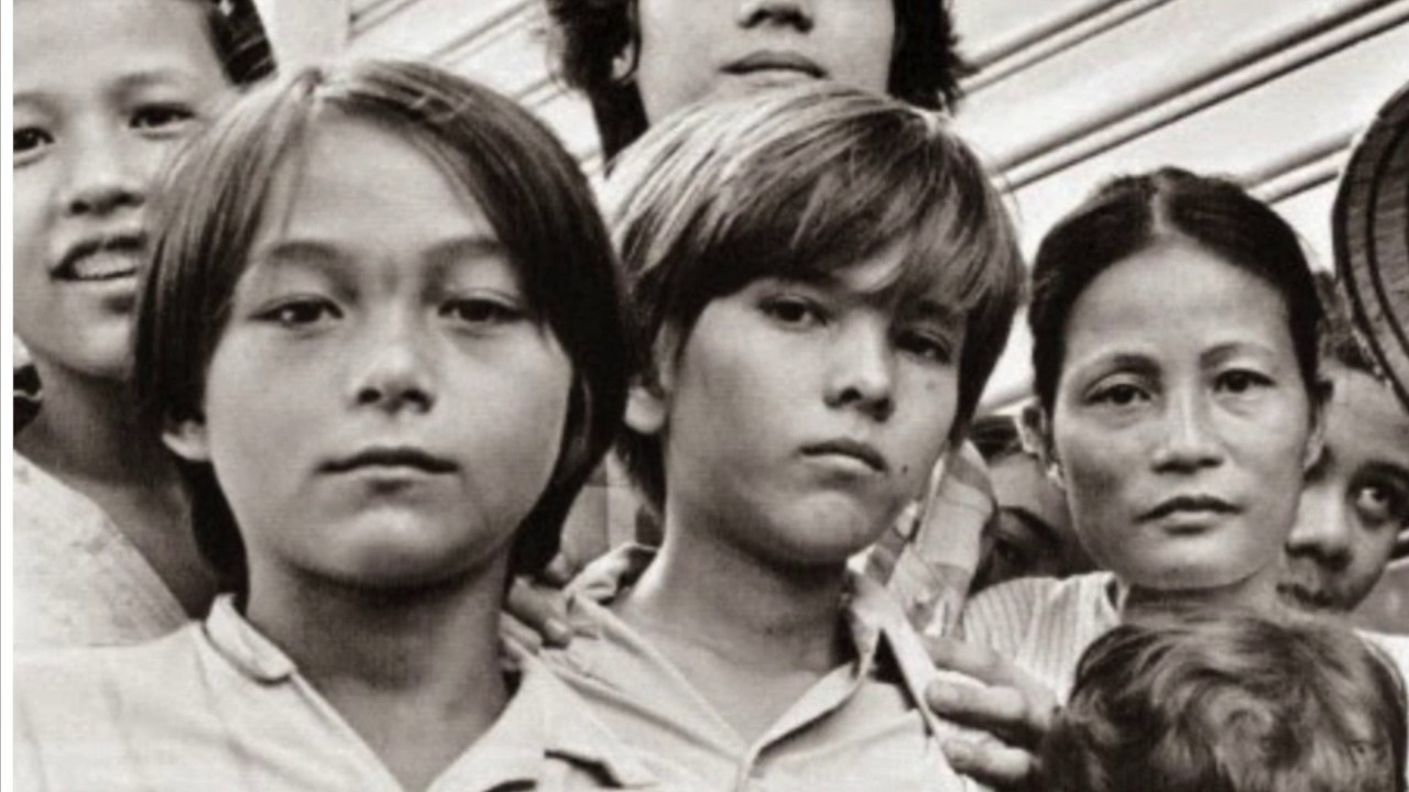 Collabro - Bui Doi - YouTube