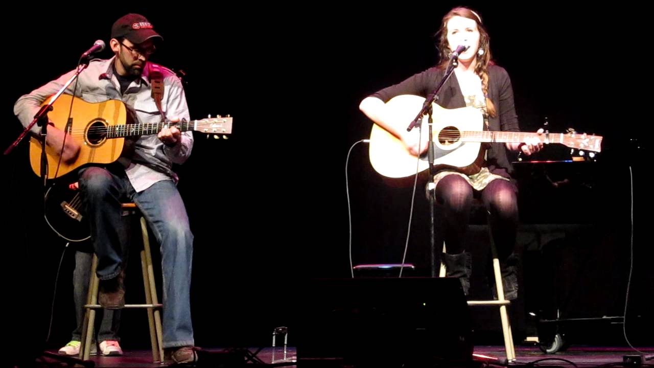 The Grady Family green eyes - YouTube