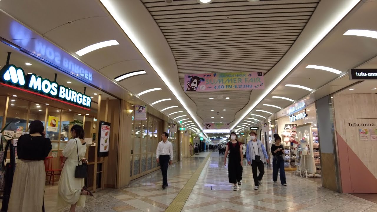 Japan, Osaka, Namba Walk underground shopping street - YouTube