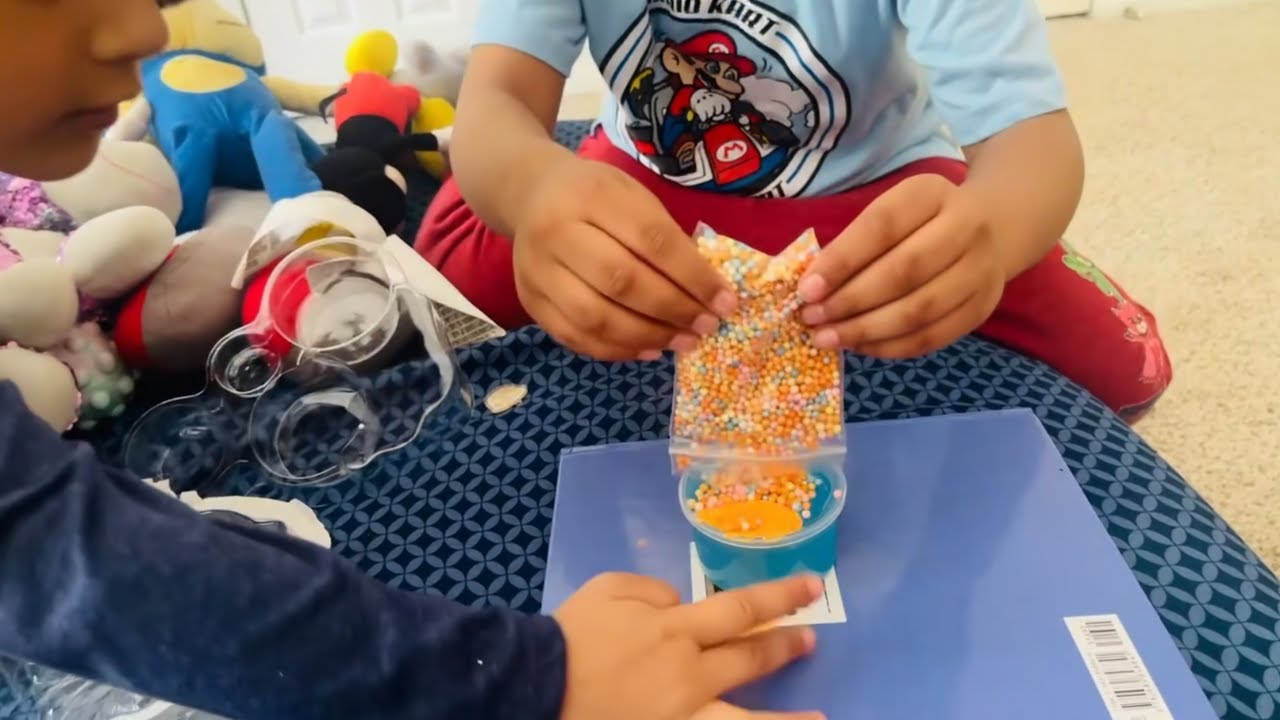 Slime unboxing| Pretend Play| Learn Colors |Satisfying Slime with Sara ...