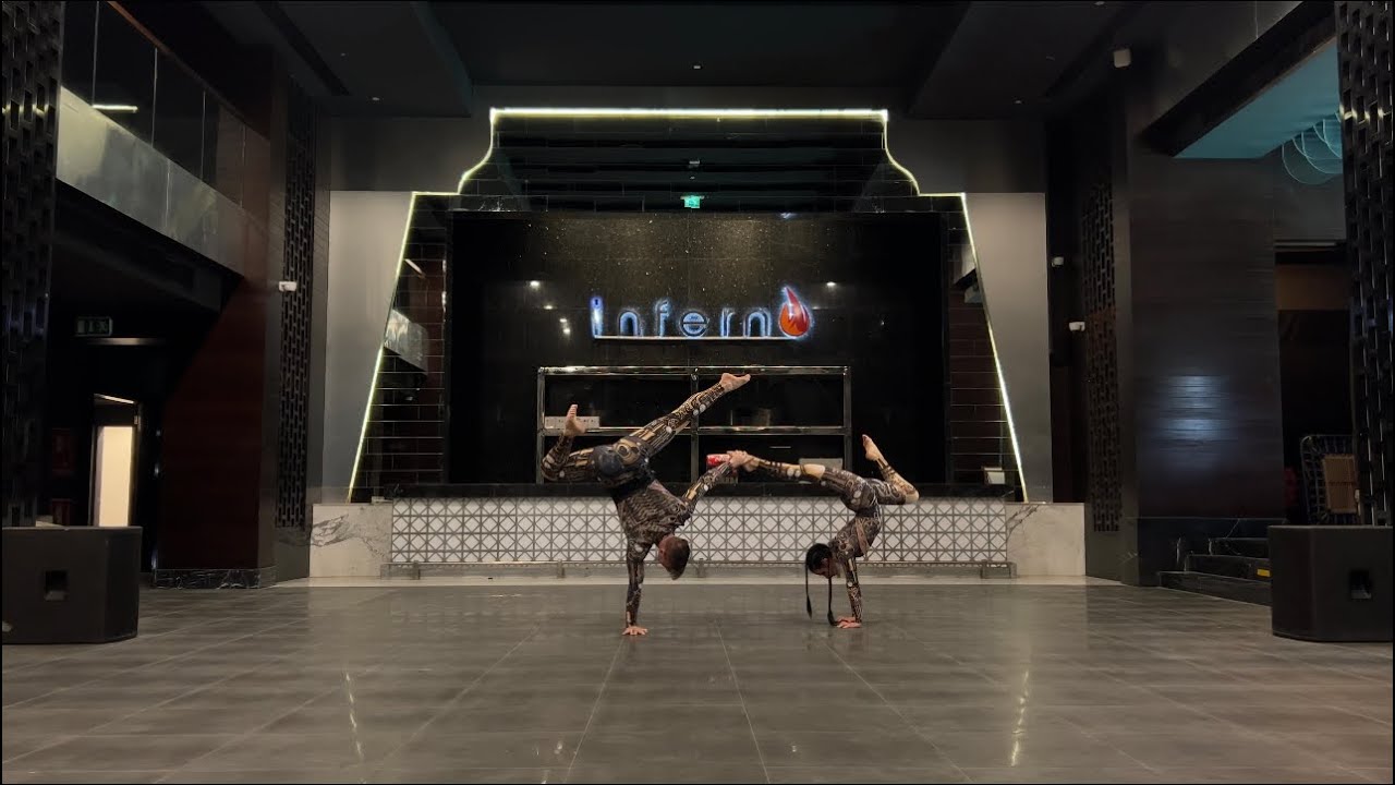 Acro duo Anna & Maksym, Adagio - YouTube