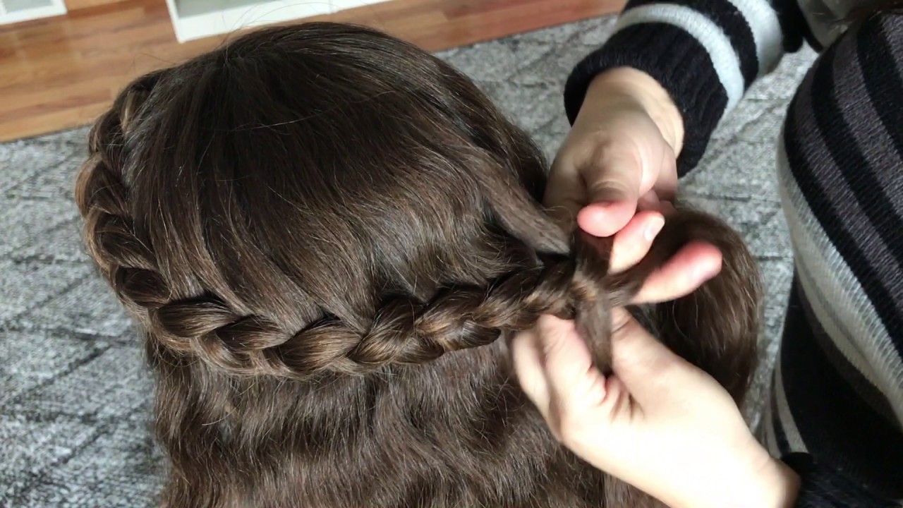 Ideias para penteados - Uma trança invertida diferente - YouTube