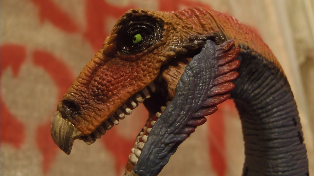 Halloween Countdown: Schleich Dinosaurs Therizinosaurus and ...