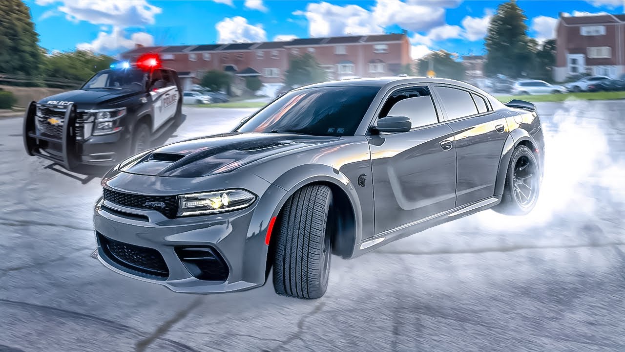 FIRST TIME SLIDING MY HELLCAT! (WE GOT BOXED IN) - YouTube