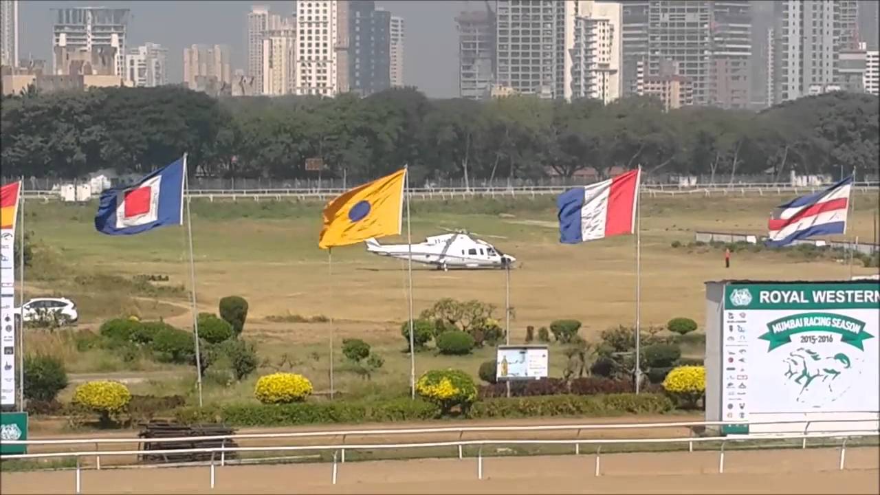 Anil ambani n his family leaving in their helicopters - YouTube