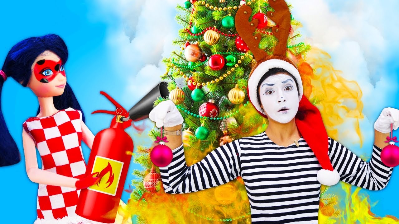 Christmas Tree Decorating: Funny Clown and Miraculous Ladybug doll ...