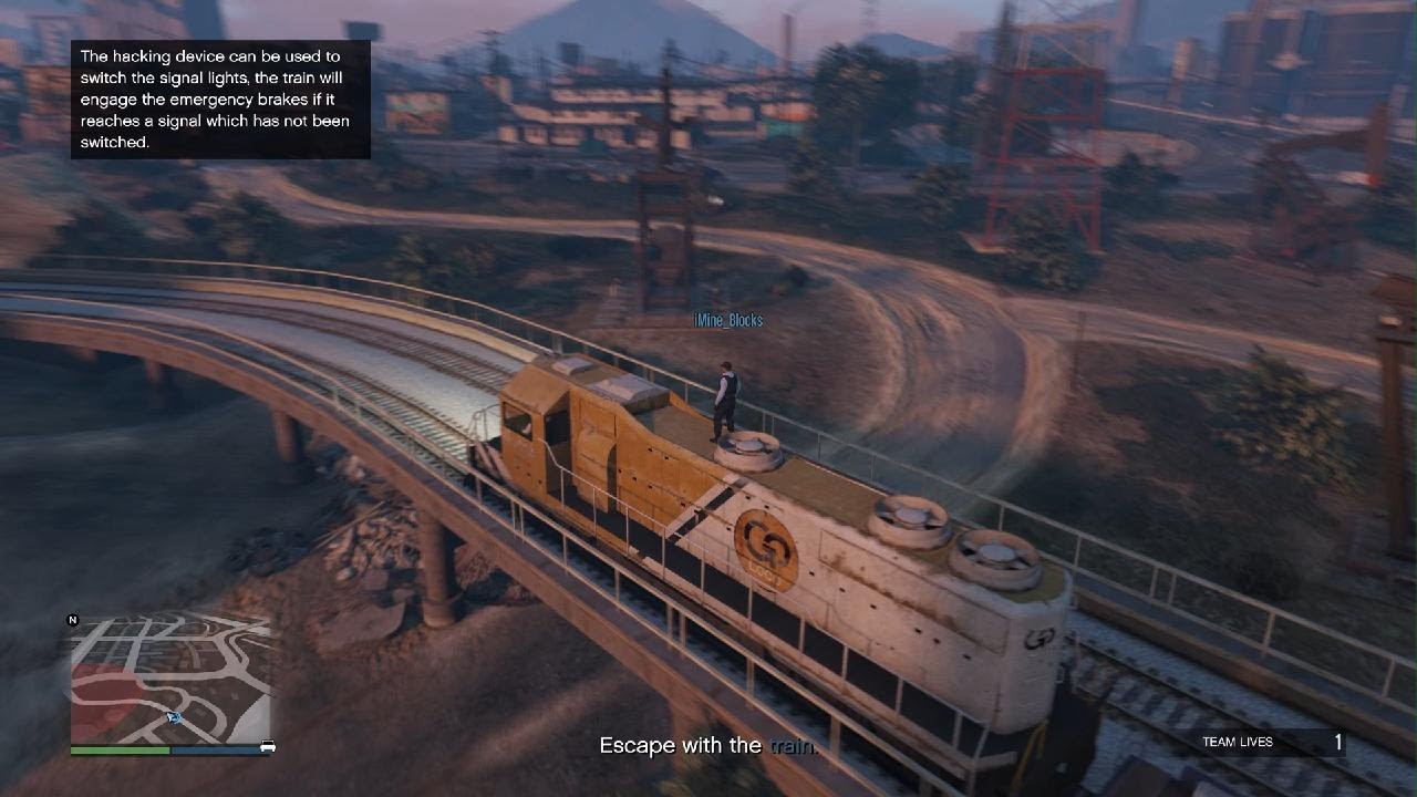 Driving a train in GTA online - YouTube