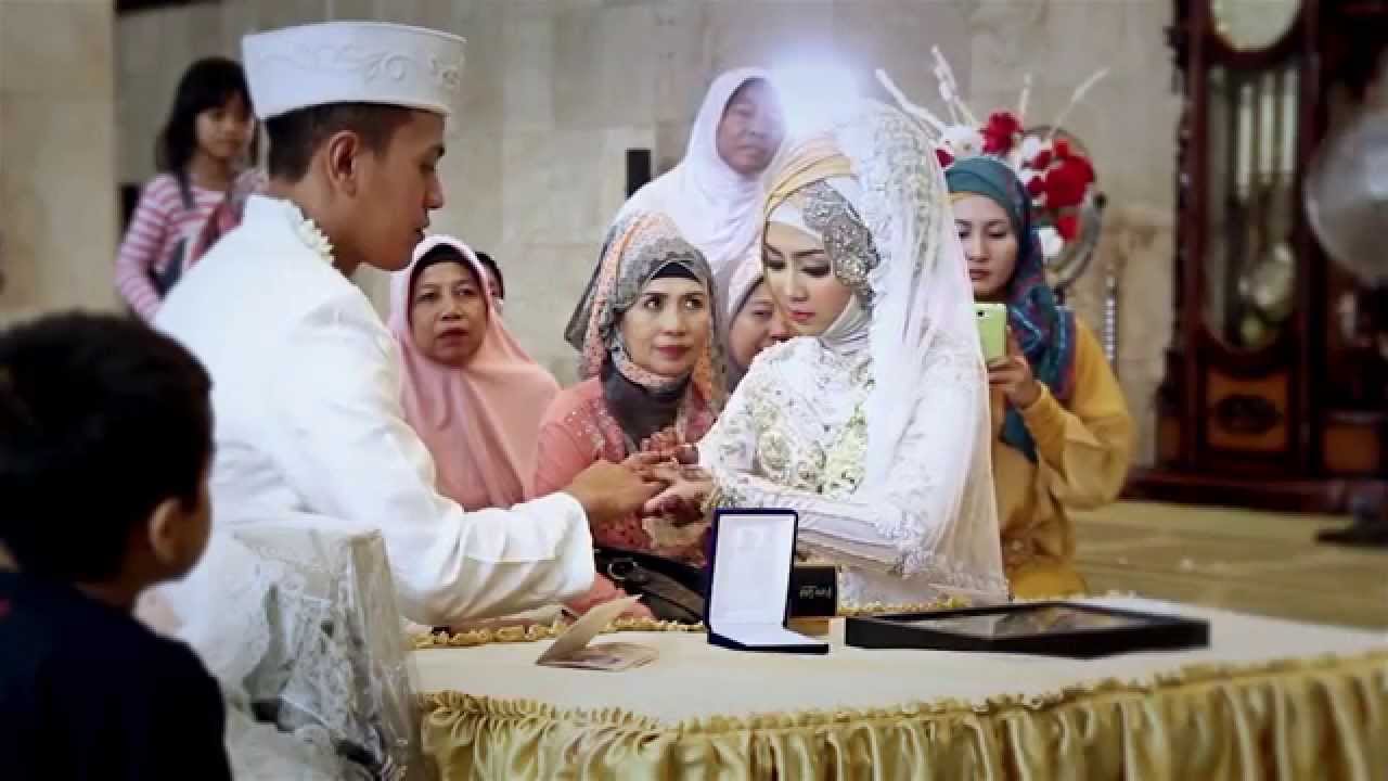 Hantaran dan Akad Nikah Shinta & Hamam - YouTube
