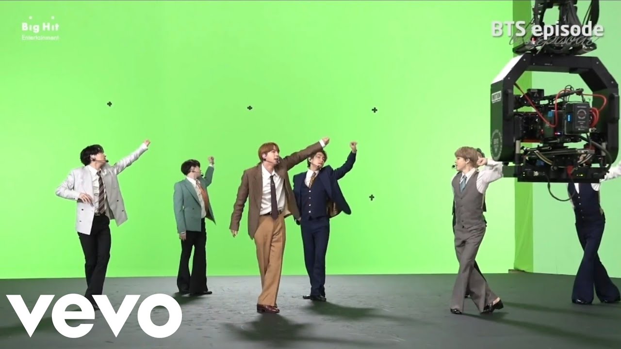 BTS Dynamite [Making Of] Performance MTV VMAs 2021 - YouTube