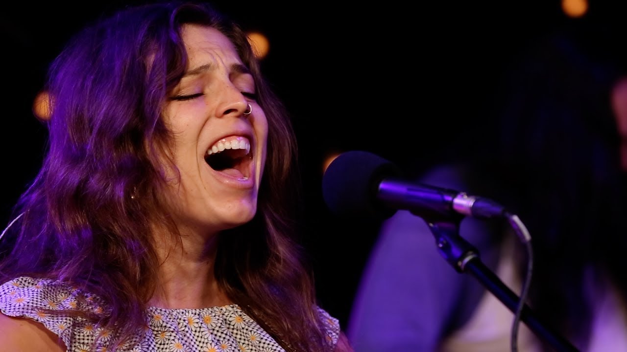 The Wild Reeds - "Fall To Sleep" - KXT Live Sessions - YouTube