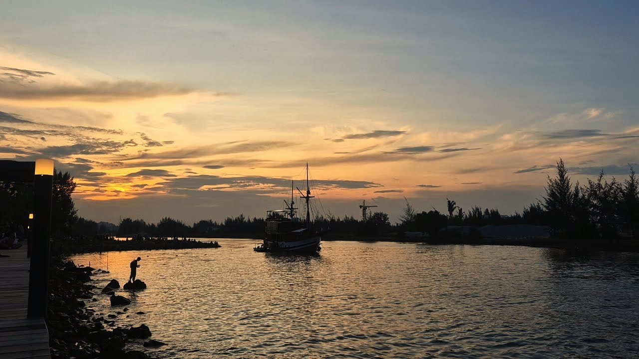 Beautiful Sea View in Blu Fire Beach Club Batam | Wonderful Indonesia ...