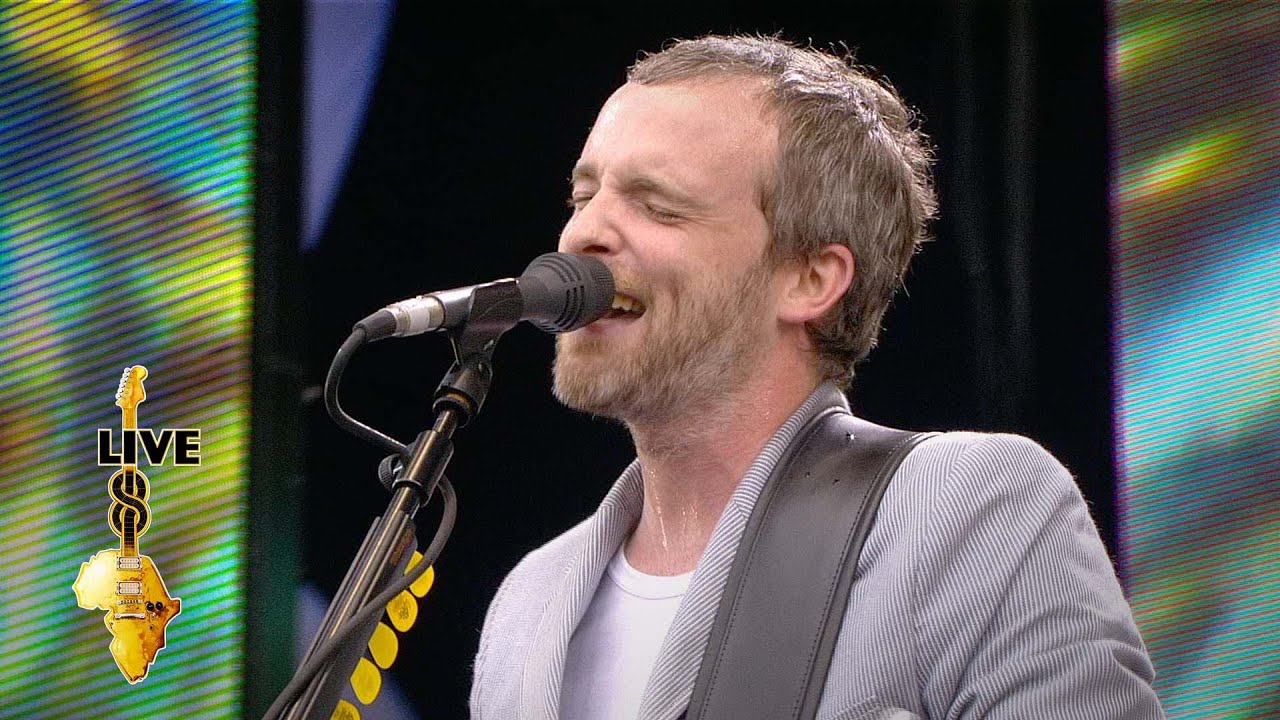 Travis - Side / Stayin' Alive (Live 8 2005) - YouTube