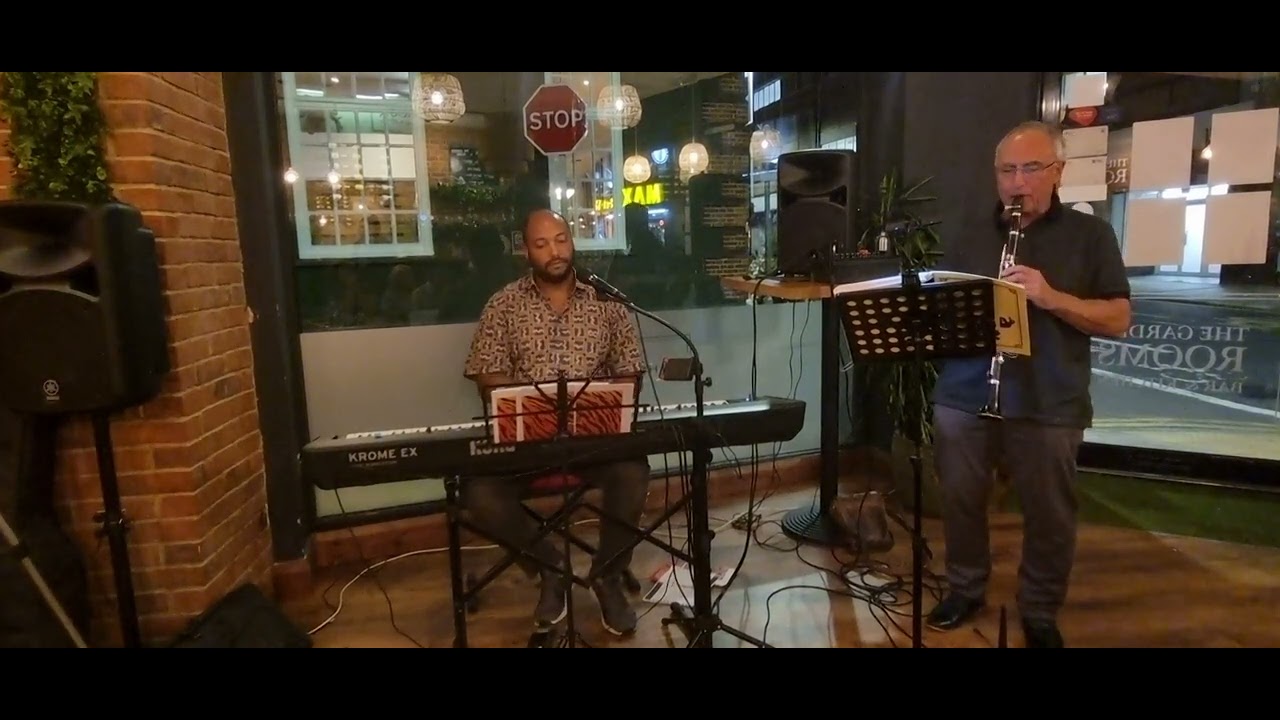 Tiger Jazz sings All Of Me - YouTube