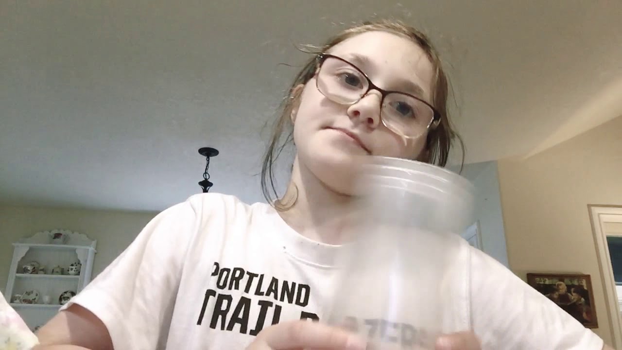 Cup stacking and cup song - YouTube