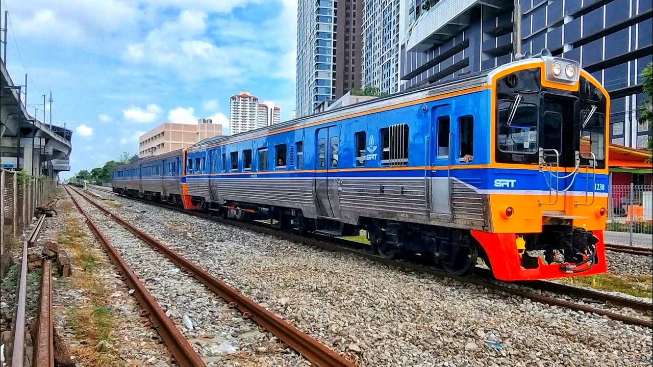 รถดีเซลราง NKF 1238 คันนำเที่ยวกลับ พิเศษทดลอง วิ่งผ่านสถานีหัวหมาก 8/6 ...