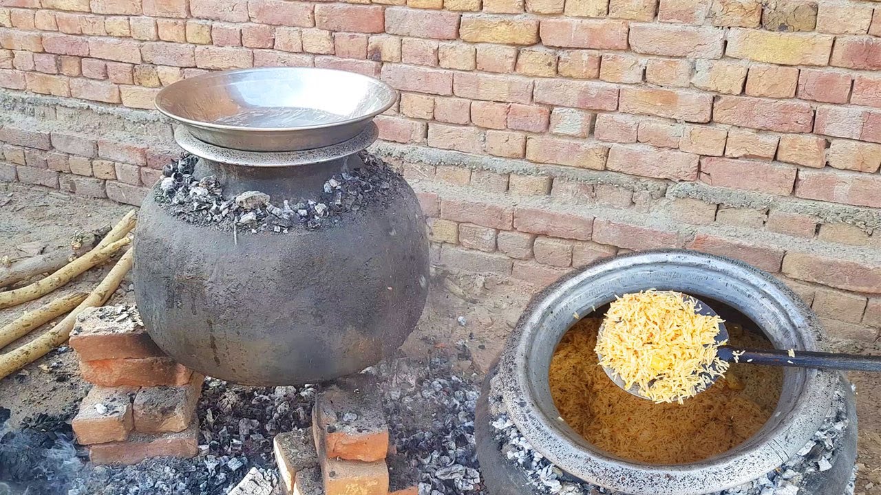 Aaloo Pulao Daig Making | Rabi-ul-Awwal Special Rice | Dawat e Aam ...