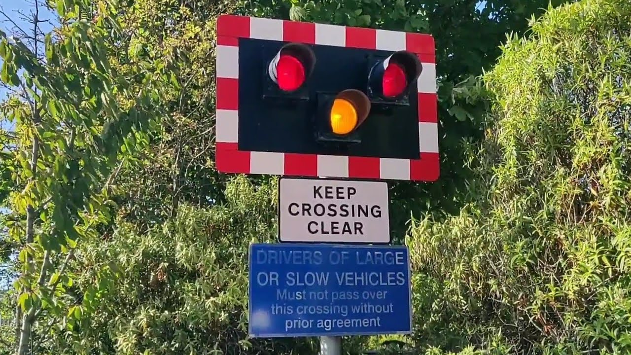 Rare Crossing at Kingswear Marina Level Crossing, Devon - YouTube