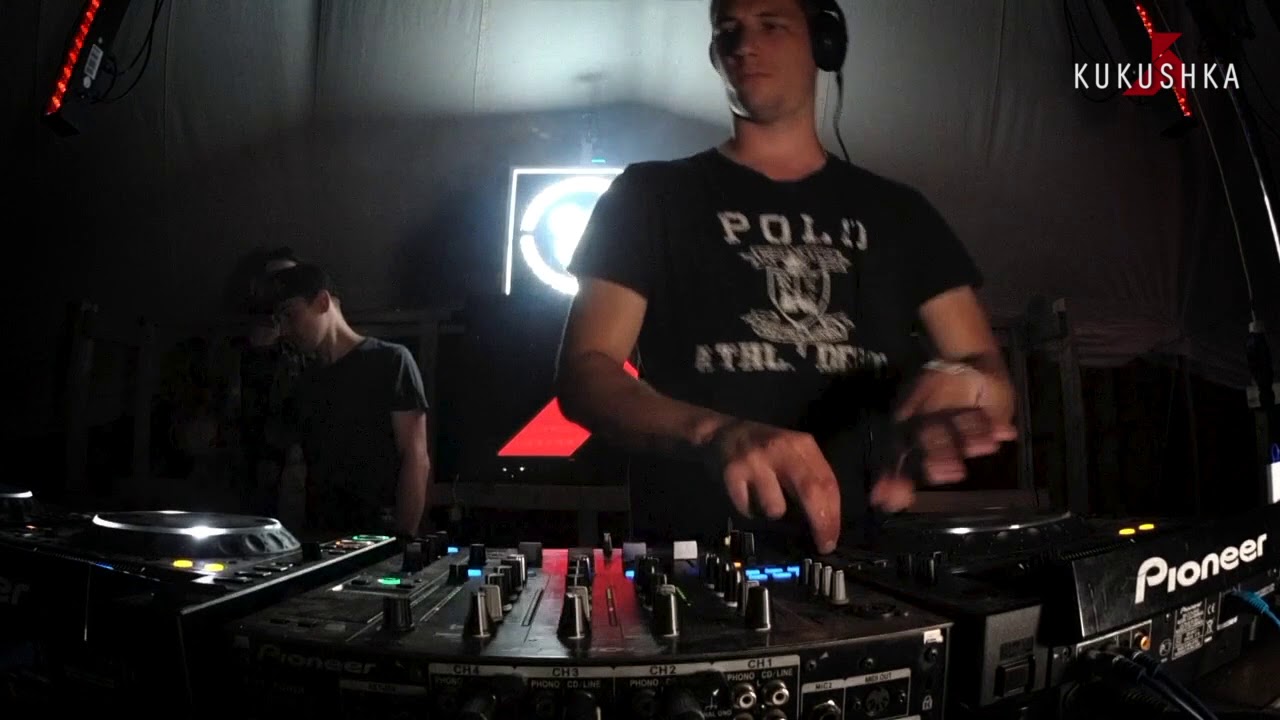 LUKE STANGER LIVE FROM NOZSTOCK FESTIVAL 2018 - YouTube