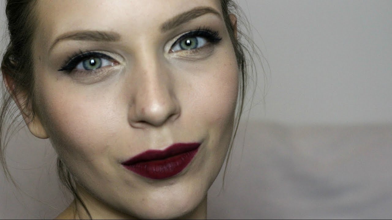 Dark Berry Lips - Make Up | SARAH BUTTON - YouTube