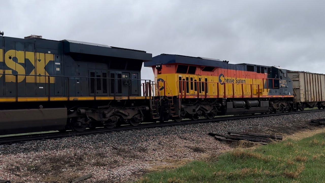 Chessie System Unit on U703. #steelhighway - YouTube