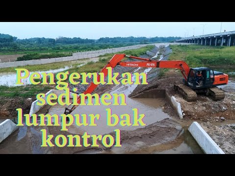 Pengerukan sedimen lumpur bak kontrol - YouTube