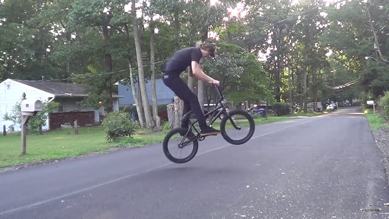 TOP TEN CRAZIEST TECHNICAL FLATLAND BMX TRICKS - YouTube