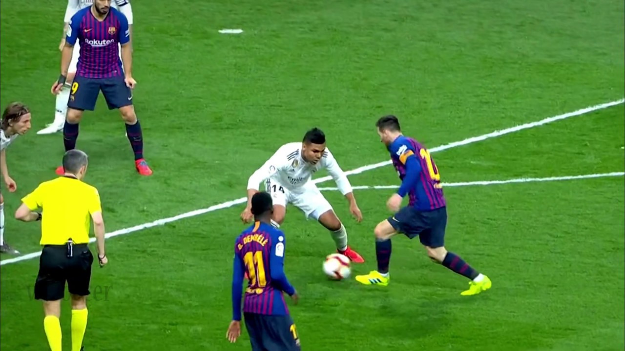 Lional Messi Destroying Real Madrid Defence! [1080p HD] - YouTube