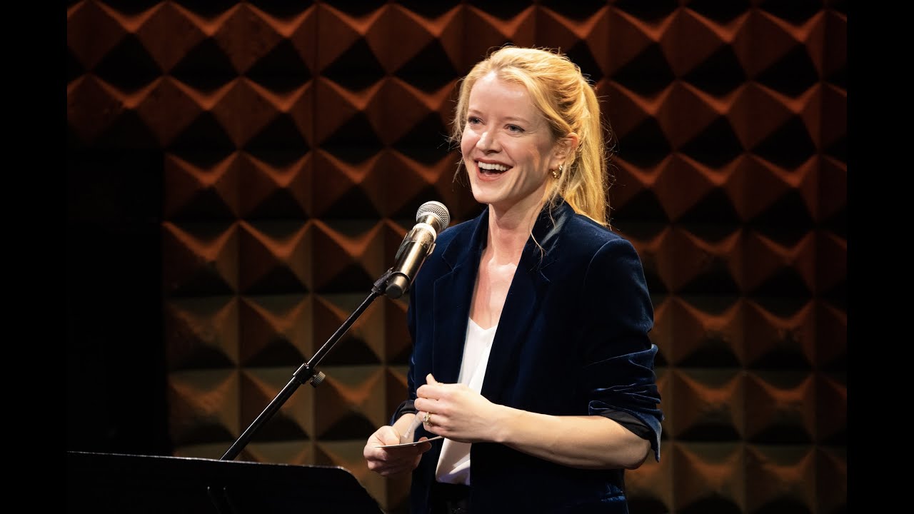 Seriously Entertaining: Jane Ferguson on "A Long Story Short" - YouTube