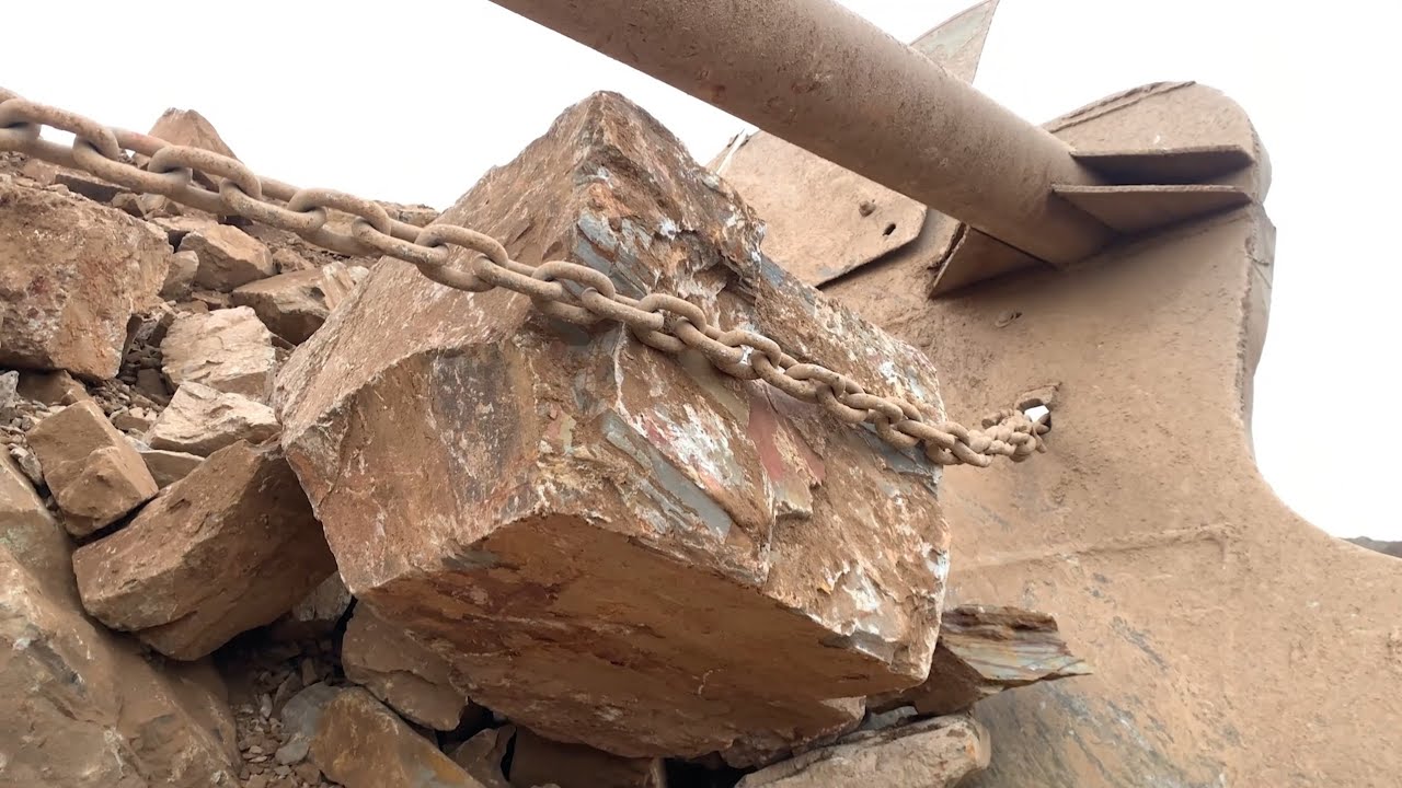 ONE Of WORLDS LARGEST ROCK HEAVILY JAMMED THE ROCK CRUSHER|# ...