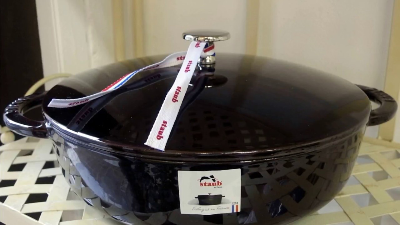 staub braisier 24 aubergine - YouTube