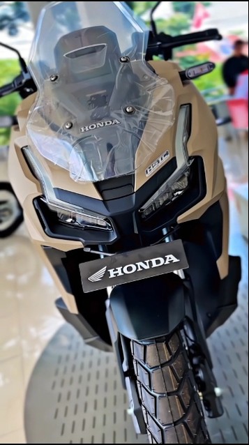 NEW HONDA ADV 160 TOUGH MATTE BROWN 2026 - YouTube