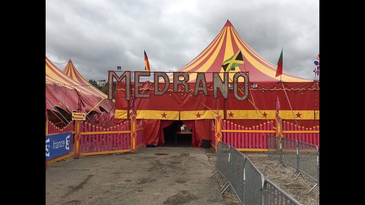 Compilation Cirque Medrano - YouTube