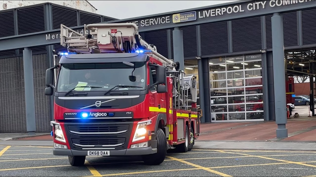Merseyside FRS (TWO TONES)| Liverpool City | Combined Platform Ladder ...