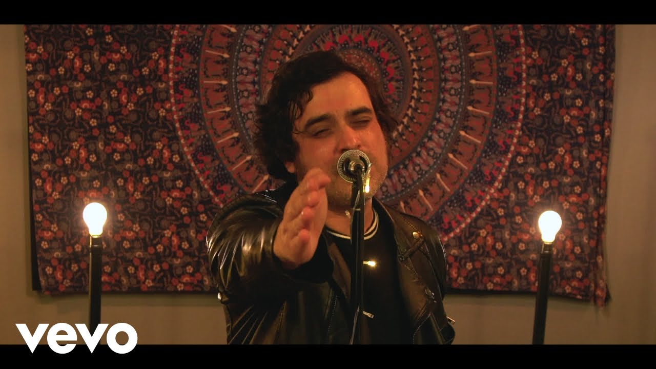 Enjambre - El Derrumbe (En Vivo Desde La Sala De Ensayos) - YouTube
