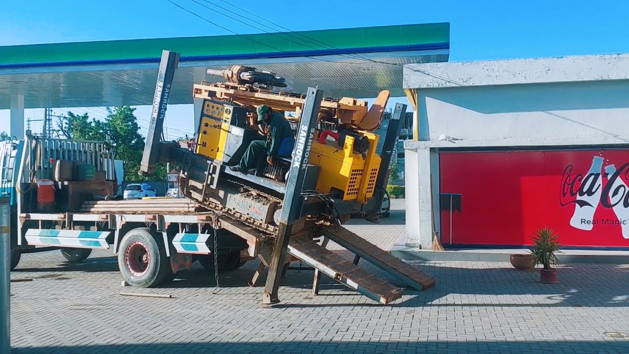 Borewell Drilling 25HP Motor 300 feet deep borewell | Borewell video ...