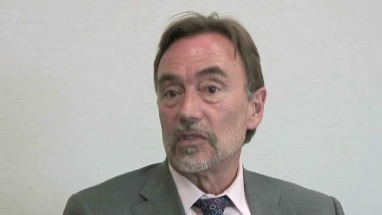 Dr. Robert Anda - How Trauma Affects the Brain - YouTube