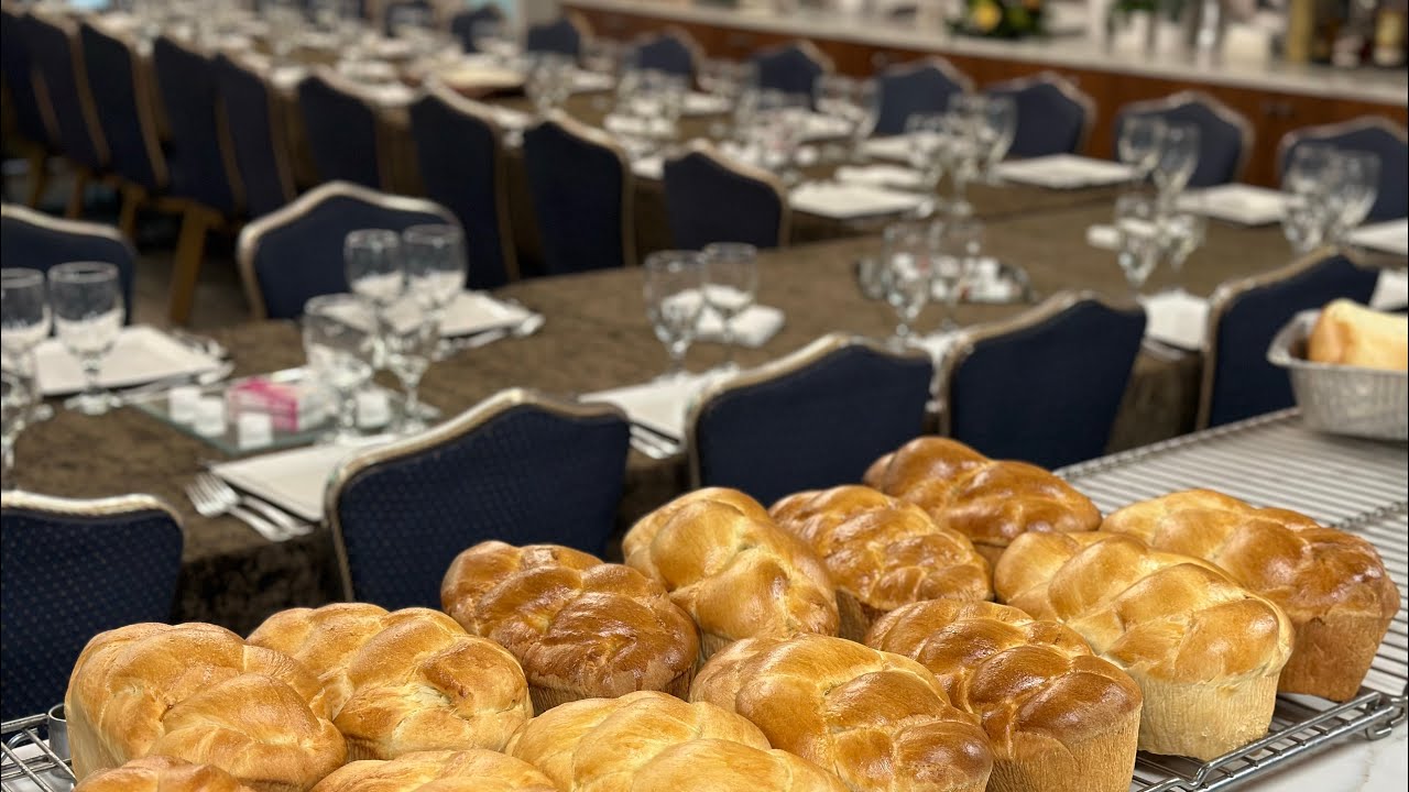 Chabad of Charleston challa bread making - YouTube