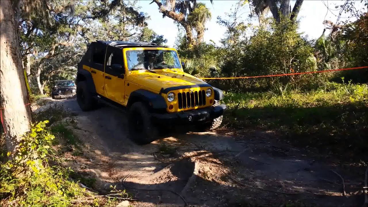 Jeep Wrangler Off-Roading - YouTube