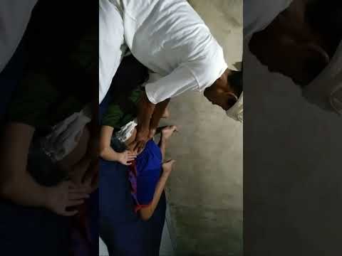 Made Susila sedang live! pijet pertama