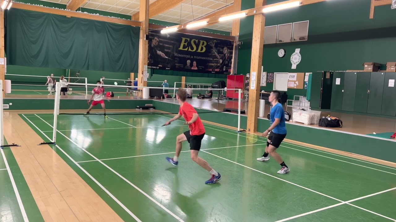 Badminton Training With 2 vs 1 - YouTube