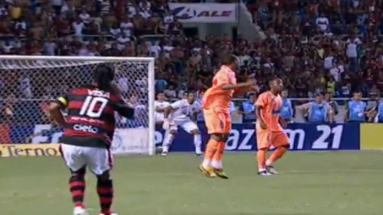 Melhores momentos da estreia de Ronaldinho Gaucho no Flamengo ...