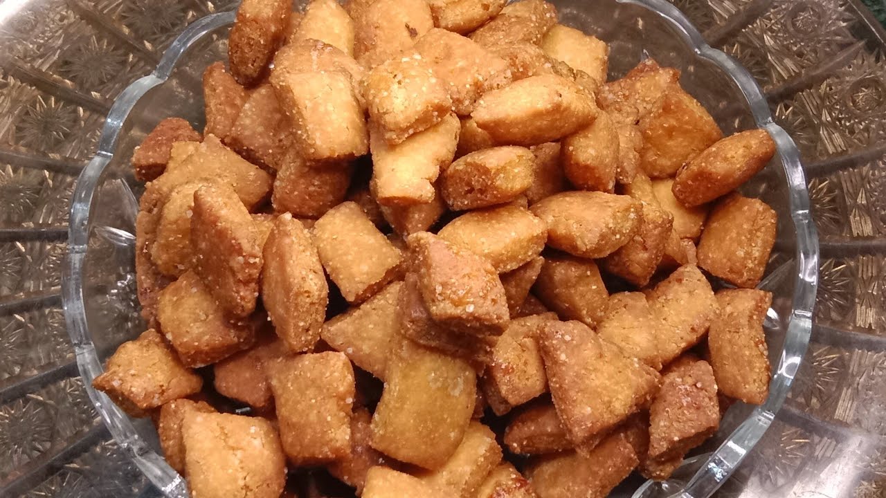 मुँह में घुल जाने वाले खस्ताखस्ता सुपर सॉफ्ट शक्करपारे।मीठी खुरमी ...