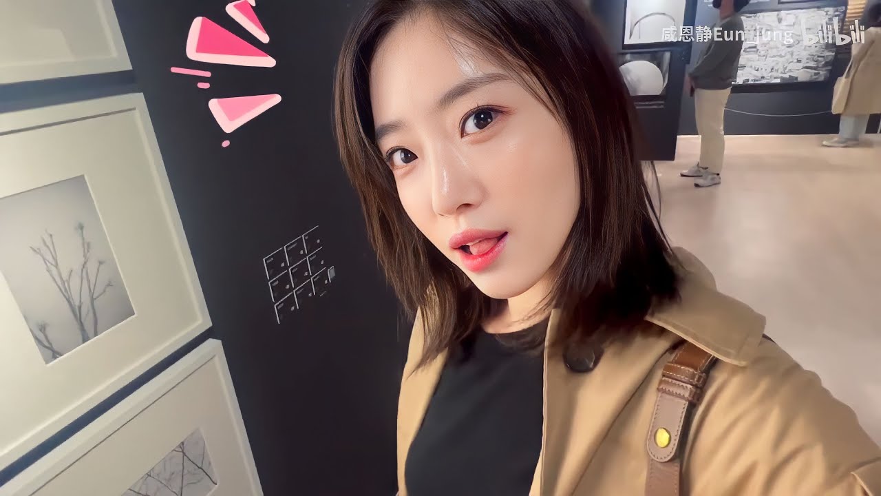 [ENG] 230518 - Vlog: Eunjung visits Kang Seungyoon's photography ...