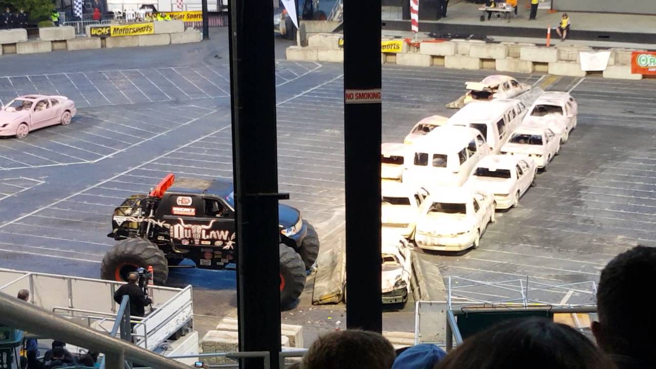 Monster truck show|Washington state fair 2016 - YouTube
