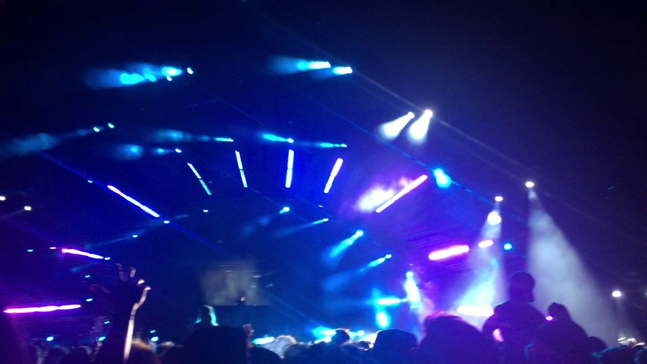 Zoukout 2016 Martin Garrix - Rewind Repeat it - YouTube