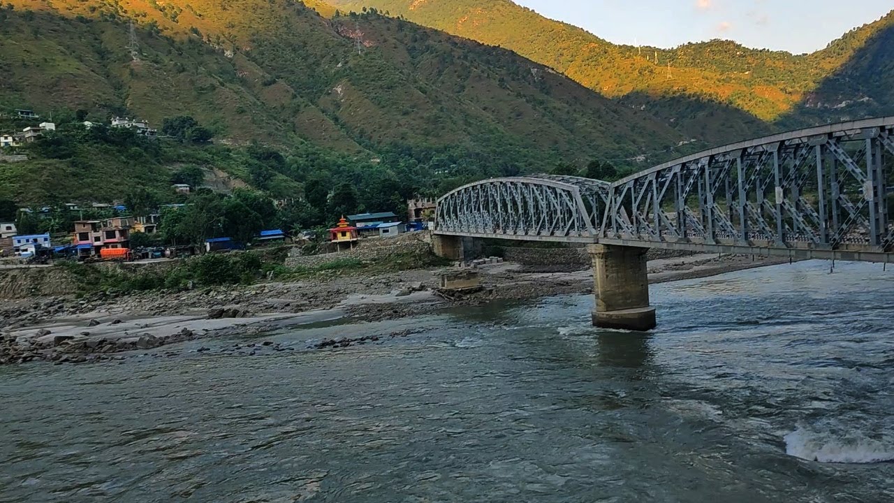 🔴 व्याकुल माईलाको गाउ घर || KATARI BATA NUN BOKDA KO STORY 😭 - YouTube