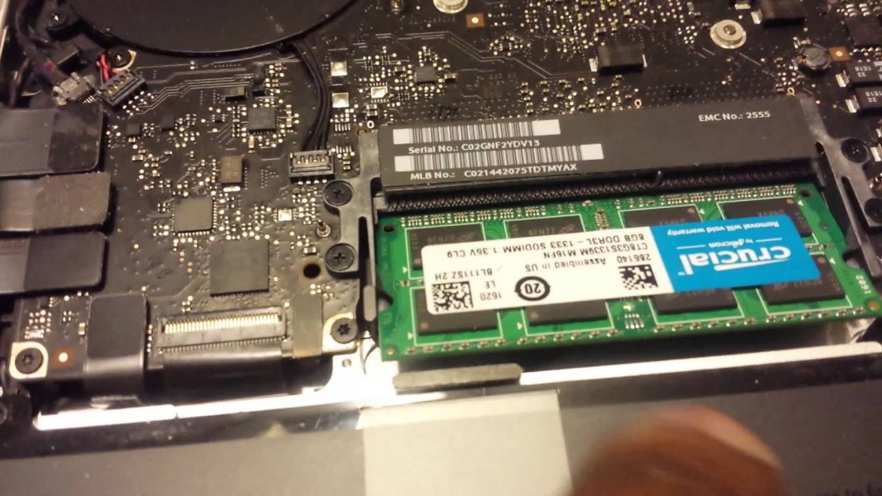 Macbook Pro Memory Upgrade 4Gig to 16Gig - YouTube