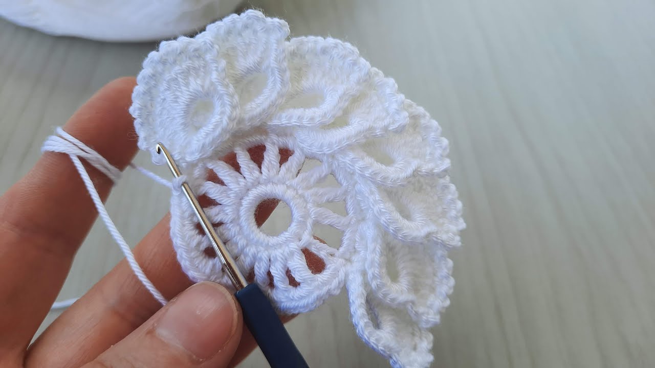 AMAZING Flower Pattern Crochet Lace Detailed Description Tutorial for Beginners - YouTube